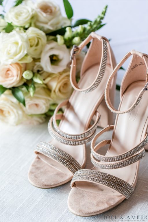Laura & Gray // November Mauve & Ivory Burritt Wedding | Joel and Amber ...