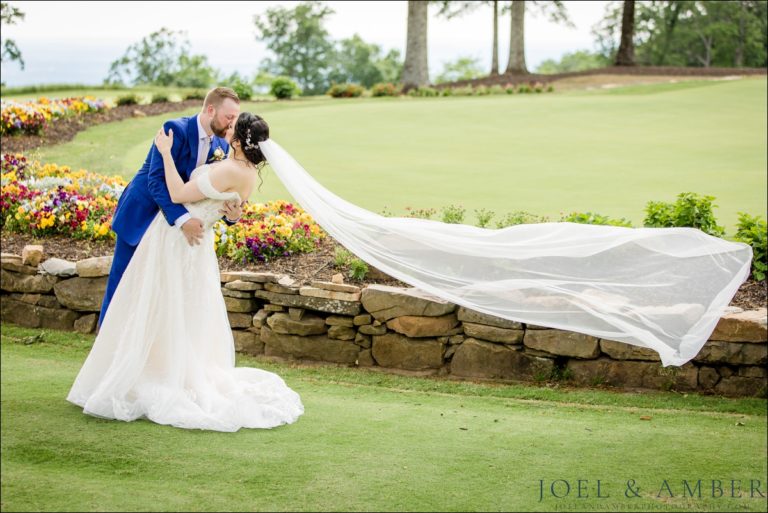 Laura & Max // French Garden Ledges Wedding | Joel and Amber Photography