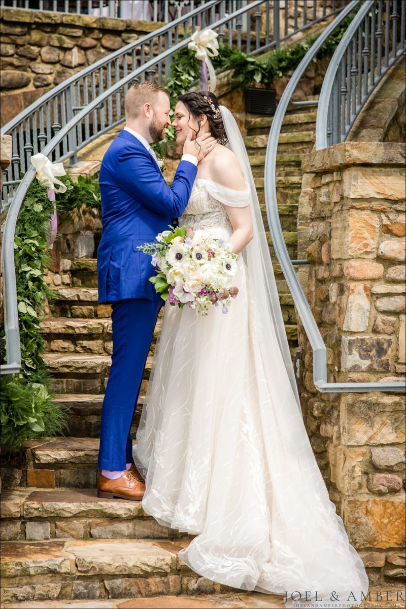Laura & Max // French Garden Ledges Wedding | Joel and Amber Photography