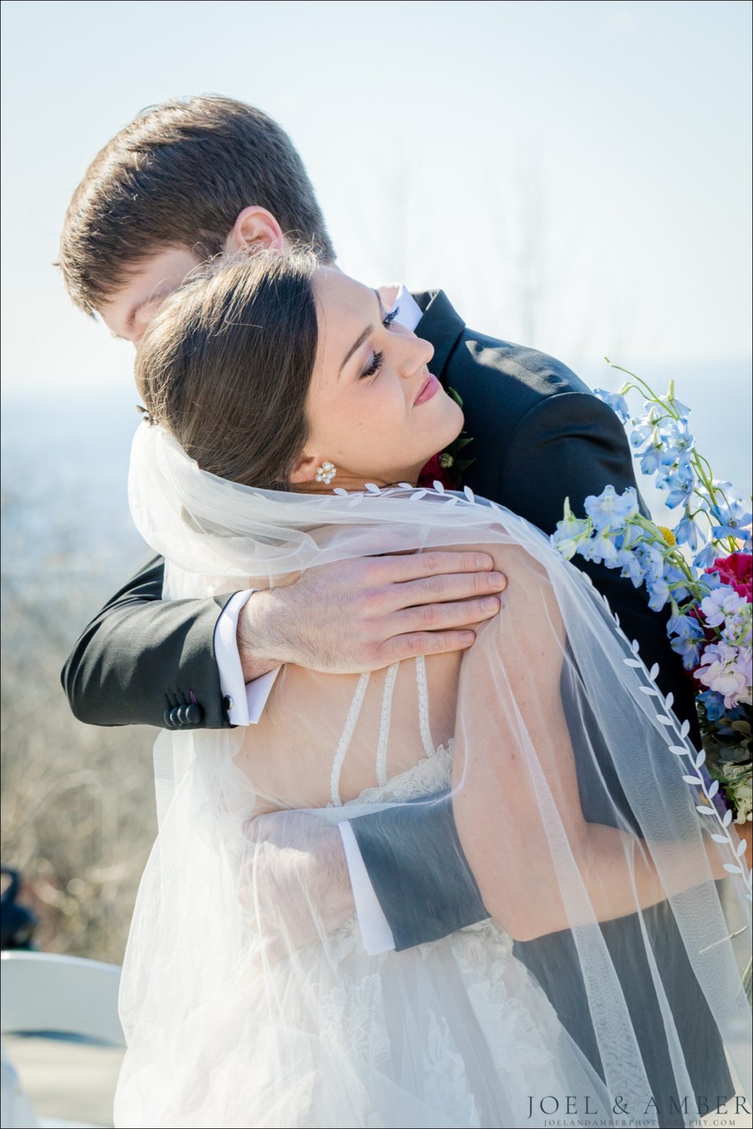 Olivia & Sam // Joyful Color Winter Burritt Wedding | Joel and Amber Photography